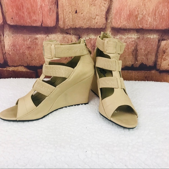 Apple Bottoms | Shoes | Apple Bottom Creme Strappy Wedge Heel Womens 65 ...